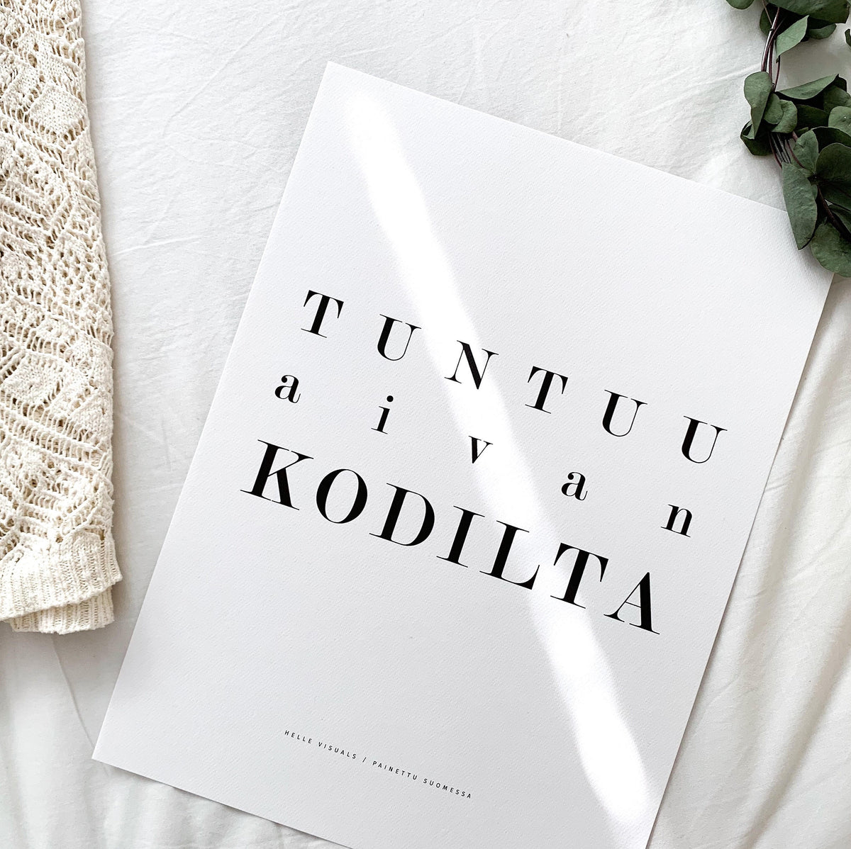 Koti - juliste – Helle Visuals